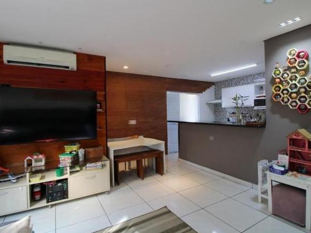 Belíssima Casa no Bairro Socorro com 211 m²!