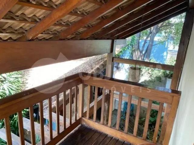 Belíssima casa no Bairro Saraiva localizada próximo a UFU