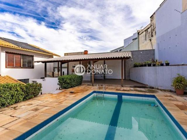 Belíssima casa no Belvedere 4 quartos, 3 suítes, 4 vagas e lazer