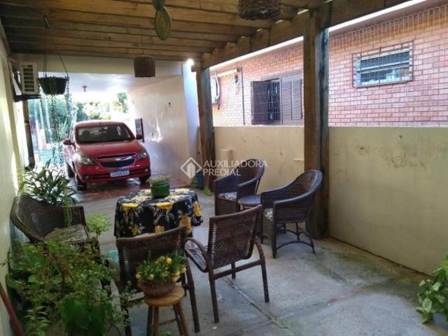 Belíssima casa no Centro de Osório