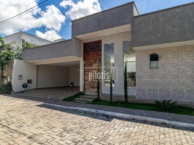 BELÍSSIMA CASA NO SETOR ARNIQUEIRAS QD 5!