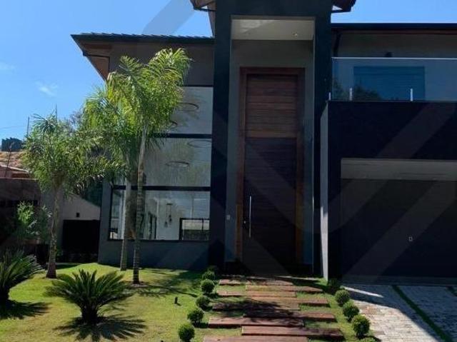 Belíssima casa no Shambala III em Atibaia