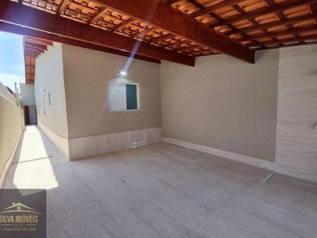 Belíssima Casa Nova 03 Dormitórios Praia de Mongaguá