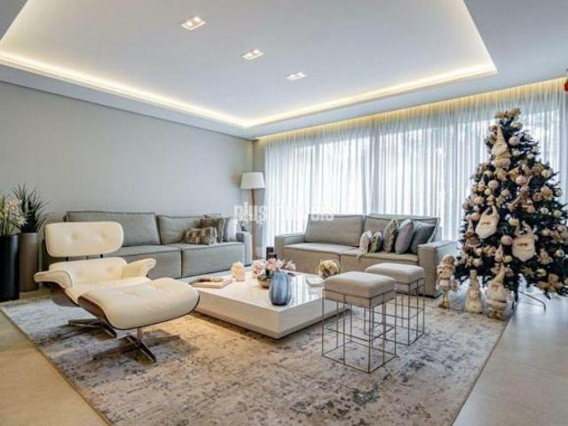 Belissima casa, pronta para morar e curtir o bem estar num espaço extremamente clean e agradável