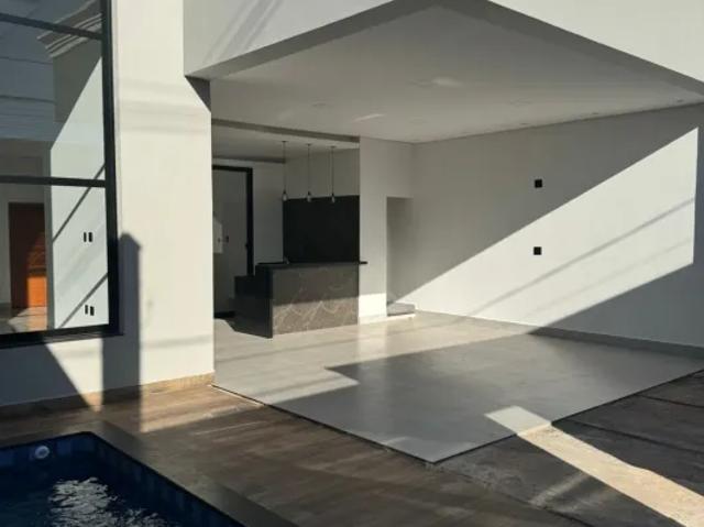 Casa à venda 3 suítes 1 banheiro lavabo 4 vagas de garagem Residencial Colina do Espraiado