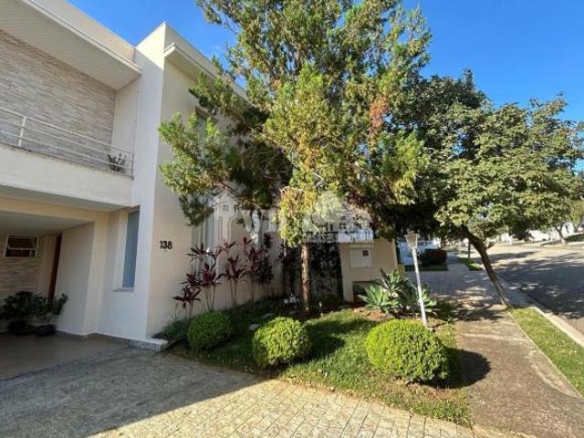 Belíssima casa sobrado com 4 suítes no Granja Deolinda e 6 vagas