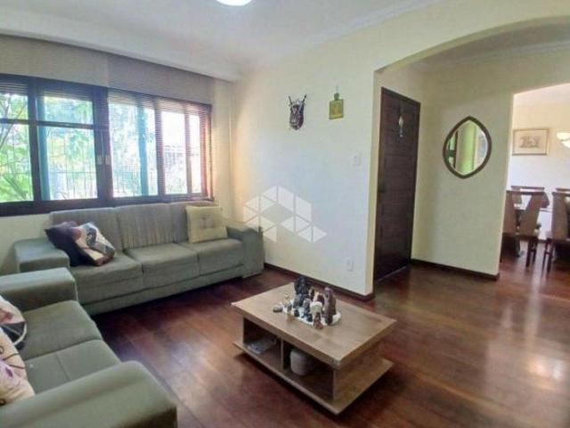 Belíssima Casa Sobrado em Niterói 177m²