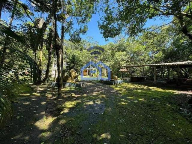 Belíssima Chácara à venda com 4.350m² no alto da serra, caminho do Pouso Alto a 3km da rodovia dos T