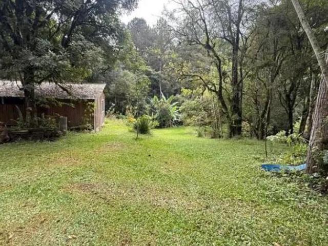 Belíssima chácara à venda em Bateias – Campo Largo/PR