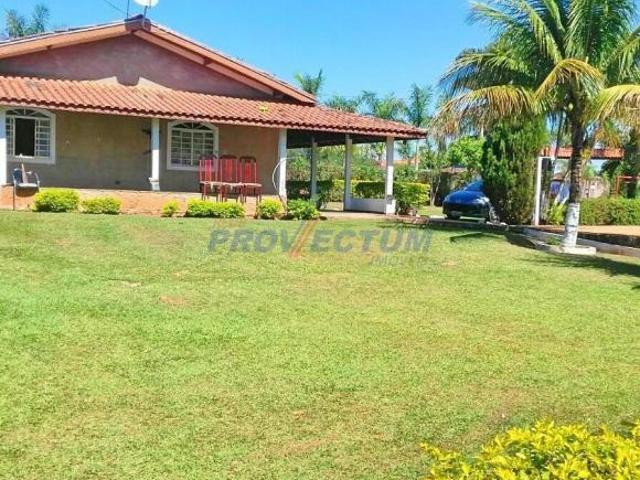 Belíssima Chácara à venda em Sumaré com 2000 m²
