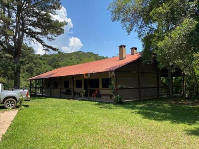 Belíssima Chácara à Venda em Três Córregos ? Campo Largo/PR