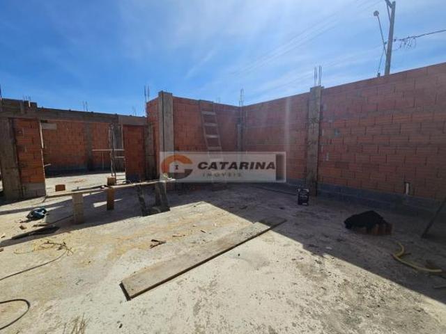 Belíssima chácara em condomínio fechado!
