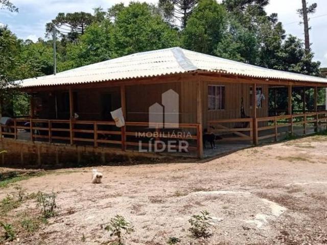BELÍSSIMA CHÁCARA EM PIRAQUARA