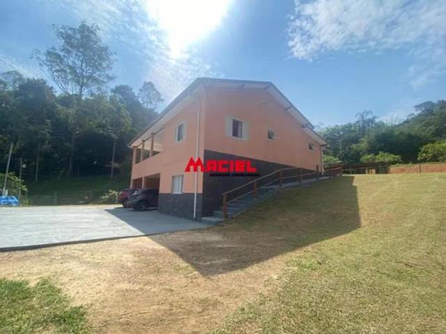 Belíssima chácara na zona Norte bairro São joão nascentes e lago / 3 quartos / 2 WC´s