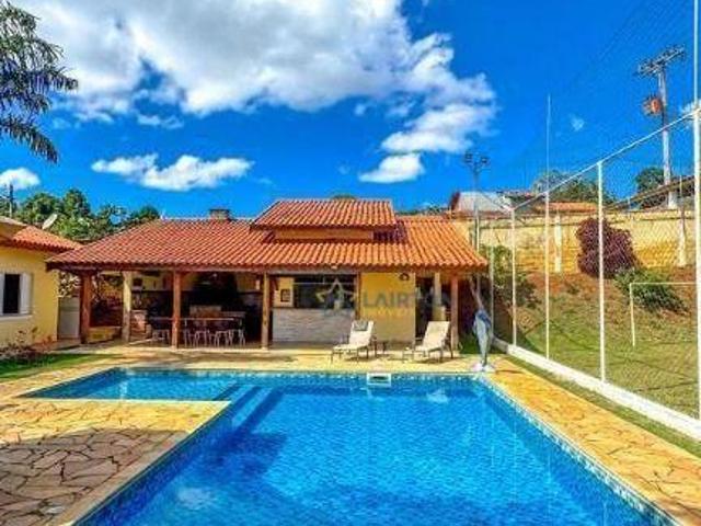 Belíssima Chácara Residencial à Venda em Piracaia/SP