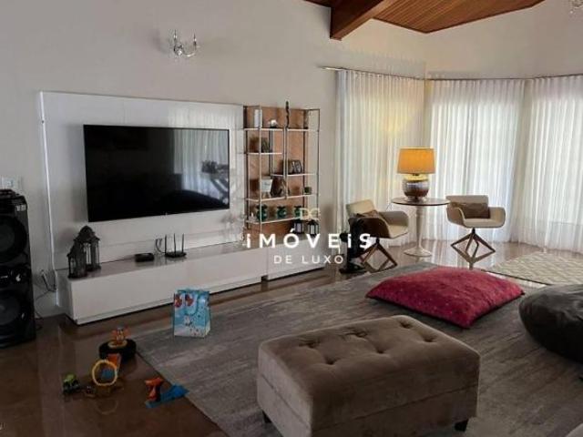 Belíssima e LUXUOSA, esta casa está à venda no Moradas São Luiz em Salto SP