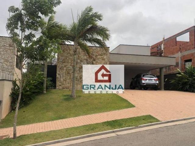 Belíssima e Moderna Casa Terrea à Venda com 04 suítes e uma maravilhosa area Gourmet com Piscina A