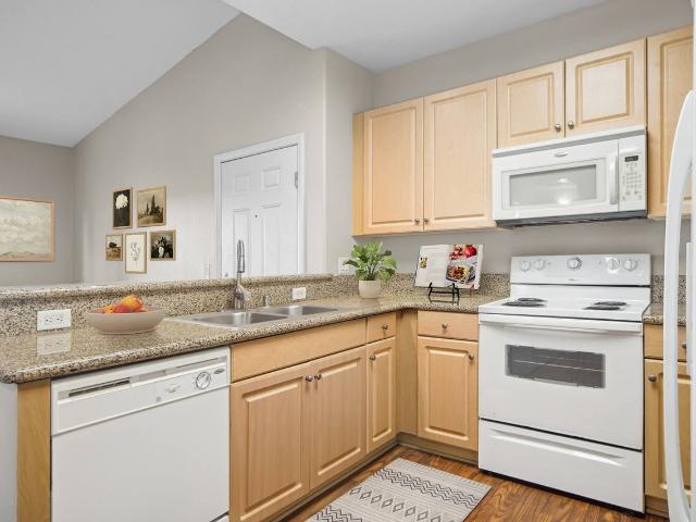 Bell Murrieta Springs 1 Bedroom Apartment for Rent at 25100 Vista Murrieta, Murrieta, CA 92562 Golden Triangle North