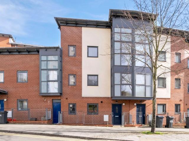 Bell Barn Road, Birmingham B15, 4 bed terraced house to rent, £2,100 pcm | PrimeLocation