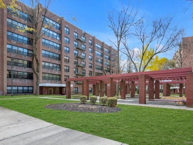 Bell Blvd Unit C, Bayside, Property For Sale
