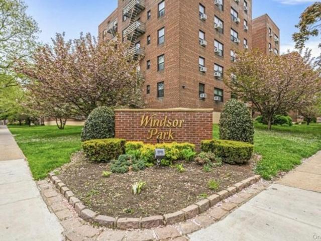 Bell Blvd Unit L, Bayside, Property For Sale