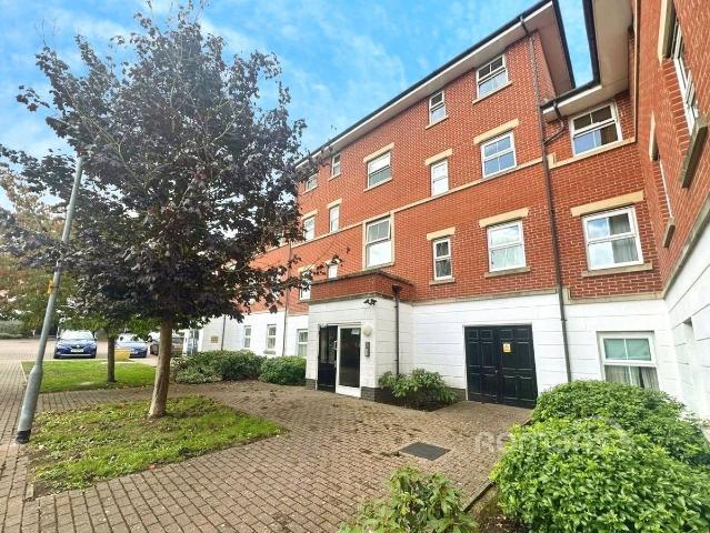 Bell Chase, Aldershot, Hampshire GU11, 1 bed flat to rent, £1,100 pcm | PrimeLocation
