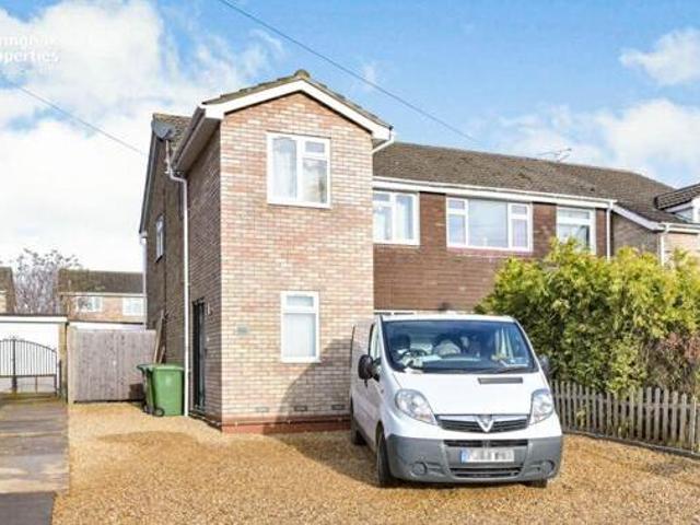 Bell Close, Stilton, 3 Bedroom Semi detached