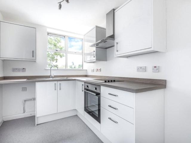 Bell Green, London SE26, 1 bed flat to rent, £1,350 pcm | PrimeLocation