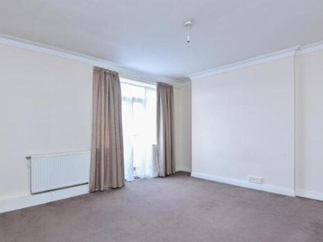 Bell Lane, London, 2 Bedroom Property