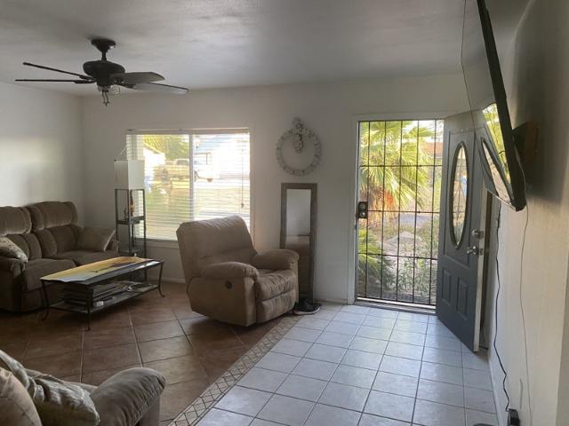Bell Rd & 51 Fwy – Shared Living
