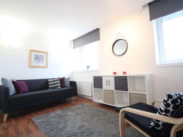 Bell Street, Glasgow G1, 1 bed flat to rent, £1,100 pcm | PrimeLocation