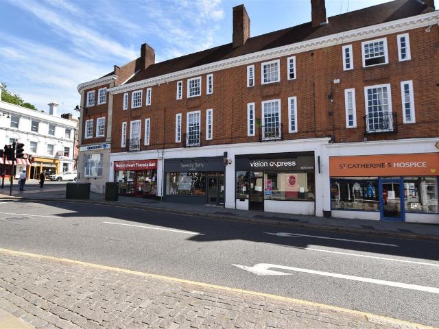 Bell Street, Reigate RH2, 2 bed flat to rent, £1,300 pcm | PrimeLocation