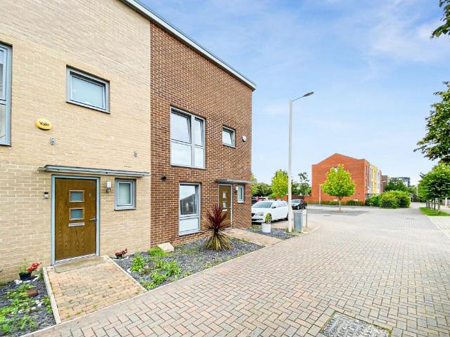 Bell Terrace, Dartford 3 bed end of terrace house to rent £2,050 pcm £473 pw