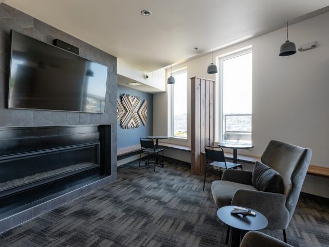 Bell View Apartments Studio Apartment for Rent at 736 Bellevue Pl E, Seattle, WA 98102 Broadway