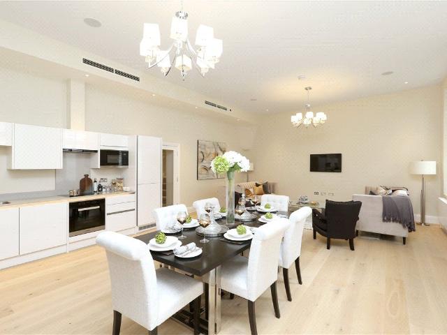 Bell Yard, Strand, London WC2A, 2 bed flat to rent, £6,283 pcm | PrimeLocation