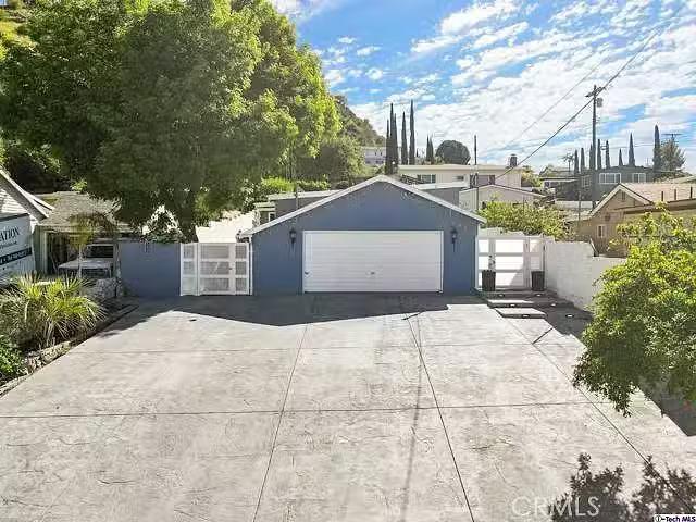 Bellclaire, TUJUNGA, CA 91042