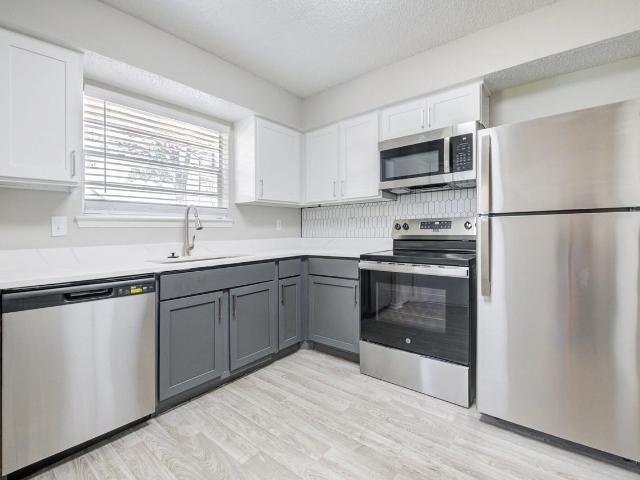 Bella Vista 2 Bedroom Apartment for Rent at 1834 E Peters Colony Rd, Carrollton, TX 75007 North Central Carrollton