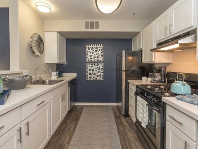Bella Vista Apartments B1