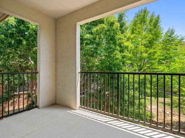 Bella Ruscello 1 Bedroom Apartment for Rent at 250 E Highway 67, Duncanville, TX 75137