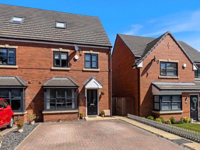 Bellamy Close, High Green, 4 Bedroom Semi detached