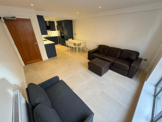 Bellar Gate, Nottingham NG1, 2 bed flat to rent, £1,250 pcm | PrimeLocation