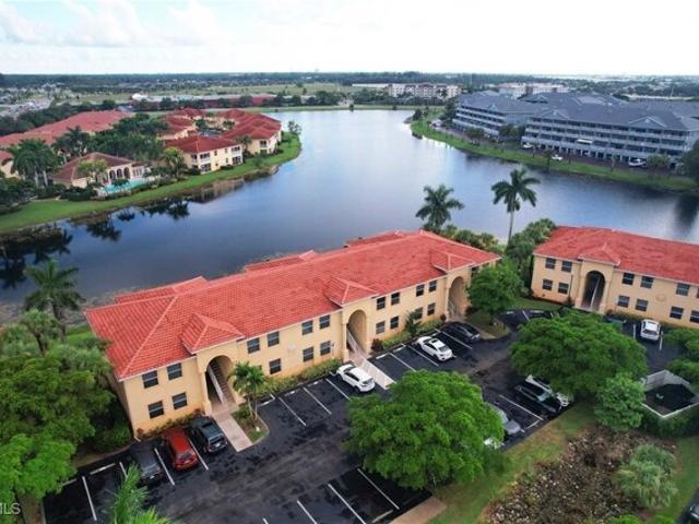 Bellasol Cir Apt,fort Myers, Condo For Sale