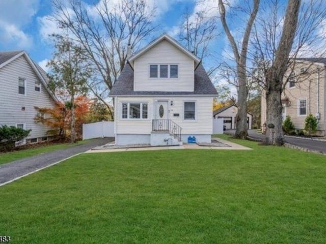 Belle Terre Rd, West Orange, Home For Sale
