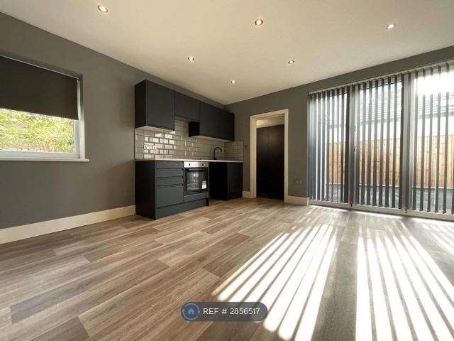 Belle Vue Avenue, Doncaster DN4, 1 bed flat to rent, £750 pcm | PrimeLocation