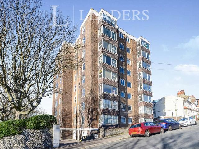 Belle Vue Gardens, Brighton, BN2 2 bed flat to rent £1,600 pcm £369 pw