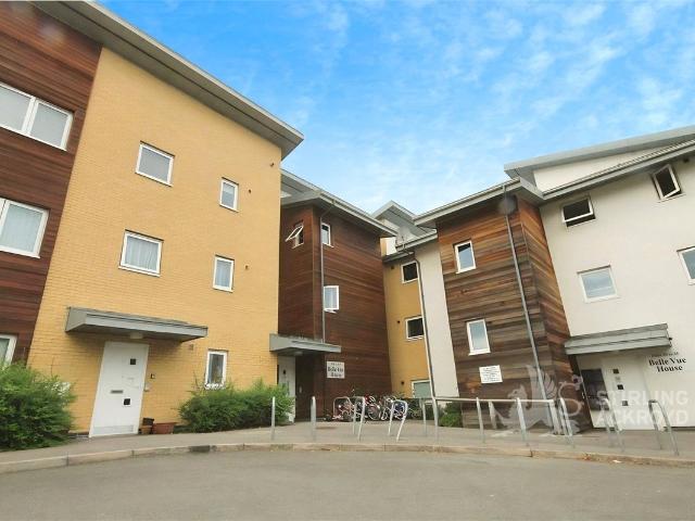 Belle Vue House, Belle Vue Close, Aldershot, Hampshire GU12, 1 bed flat to rent, £1,000 pcm | PrimeLocation