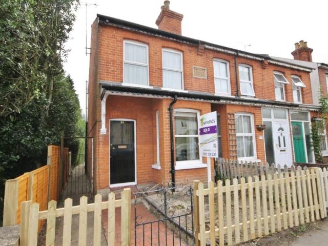 Belle Vue Road, Aldershot GU12, 2 bed semi detached house to rent, £1,600 pcm | PrimeLocation