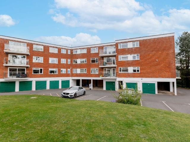 Belle Vue Road, Belle Vue Gardens BH6, 2 bed flat to rent, £1,350 pcm | PrimeLocation