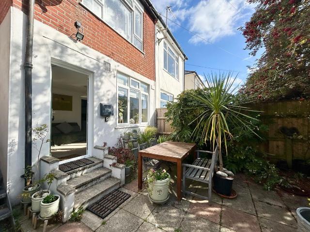 Belle Vue Road, Bournemouth BH6, 1 bed flat to rent, £1,200 pcm | PrimeLocation