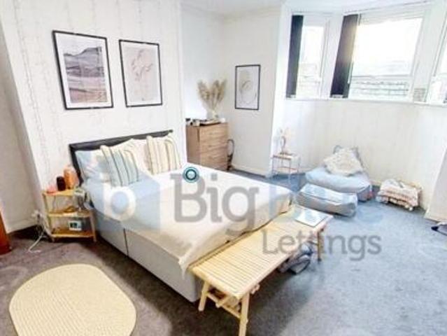 Belle Vue Road, Leeds, 9 Bedroom House